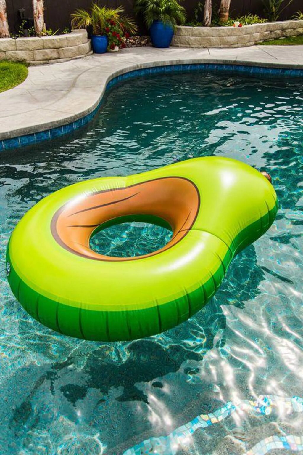 Splash-tastic Summer Pool Party Ideas for Any Age! - Bonbons Connexion